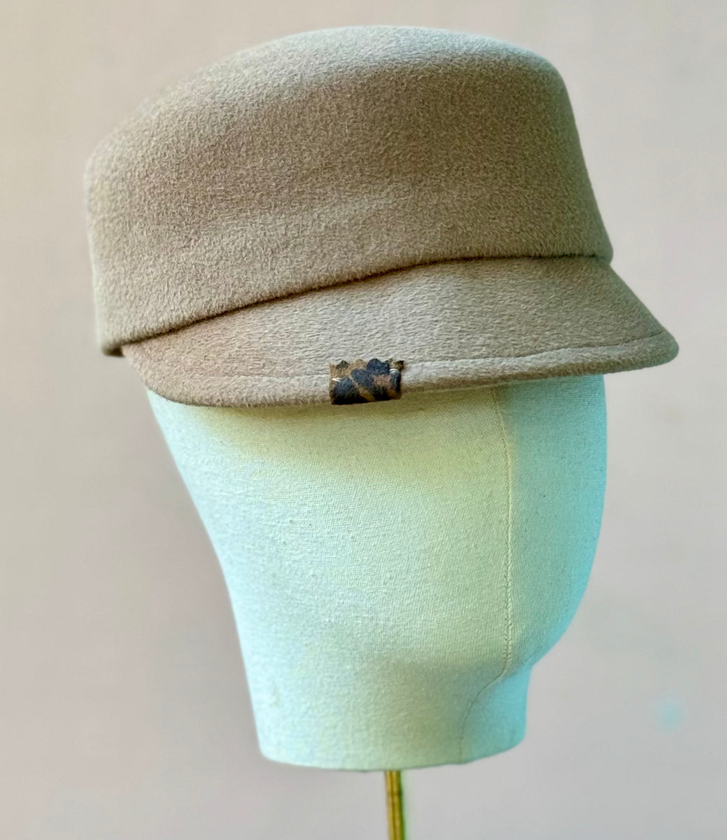 The Baxter Cap in Camel – The House of MacGregor